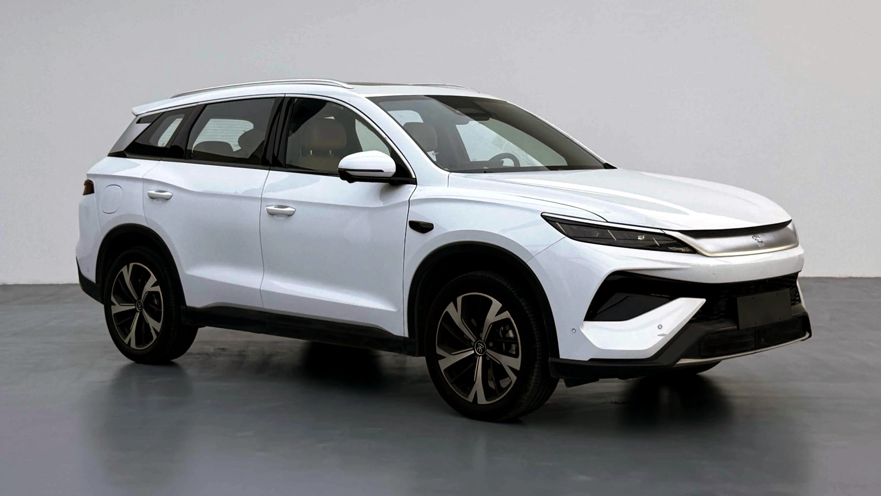 Рассекречен обновленный кроссовер BYD Song Pro DM-i 2026