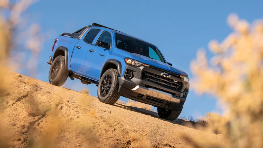 Chevrolet Colorado Trail Boss Midnight Edition: обзор и тест драйв
