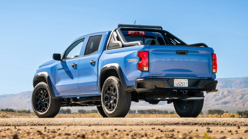 Chevrolet Colorado Trail Boss Midnight Edition: обзор и тест драйв