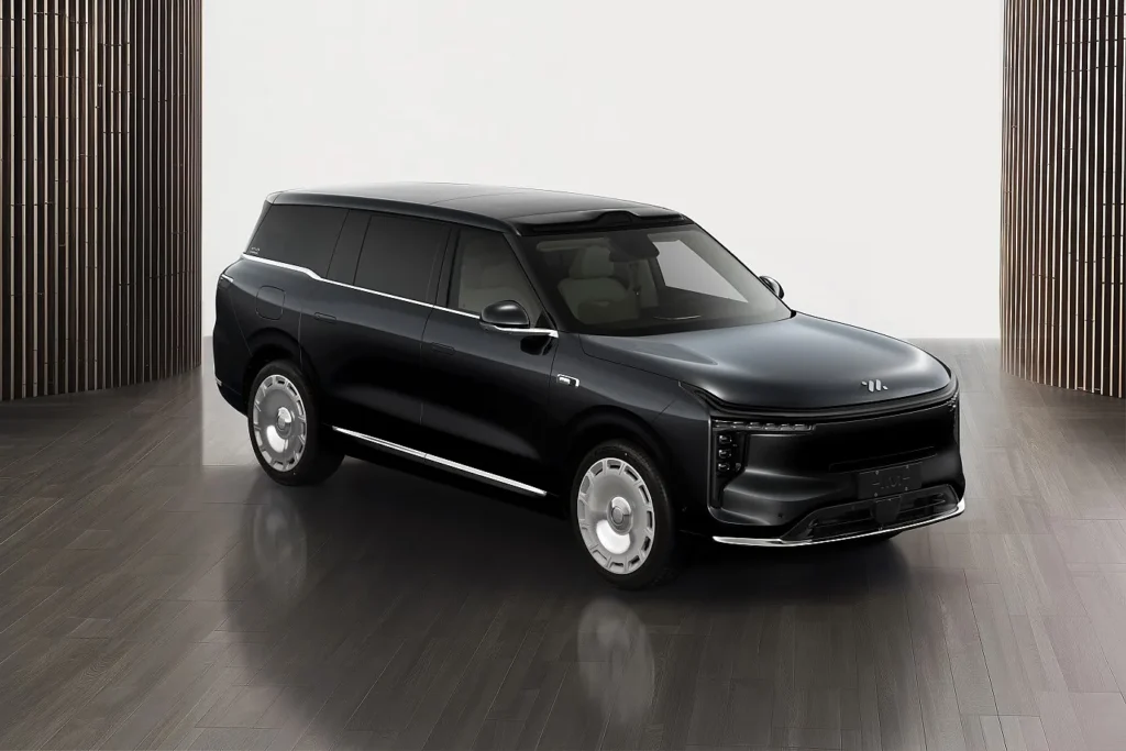 IM LS9 HYPER: новая версия кроссовера рассекречена в Китае